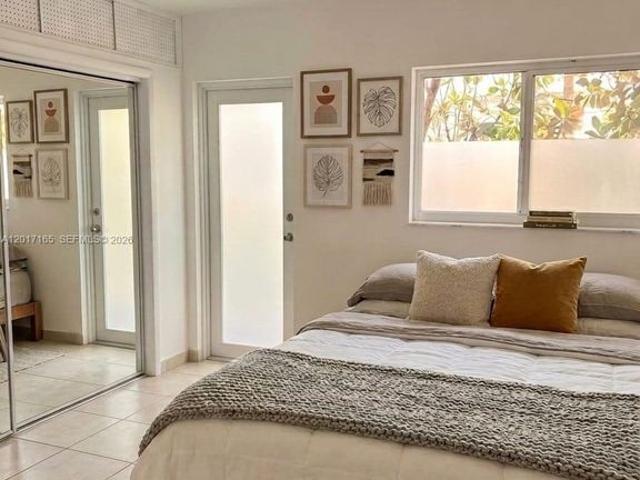 Luxury apartment complex for rent in Miami Beach, Florida