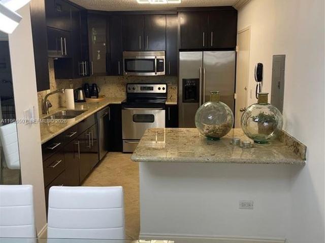 Luxury apartment complex for rent in Miami Beach, Florida