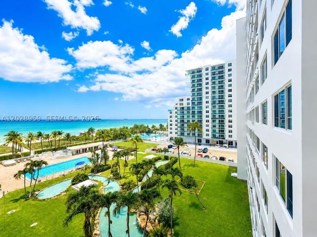 Luxury apartment complex for rent in Miami Beach, Florida