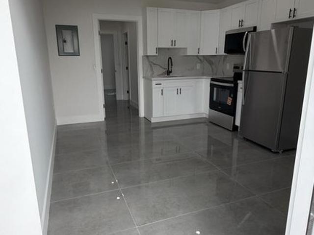 Luxury apartment complex for rent in Miami Beach, Florida