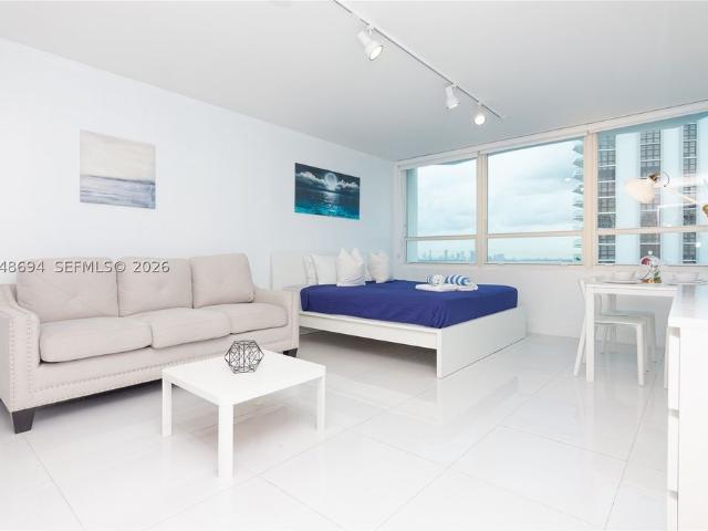 Luxury apartment complex for rent in Miami Beach, Florida