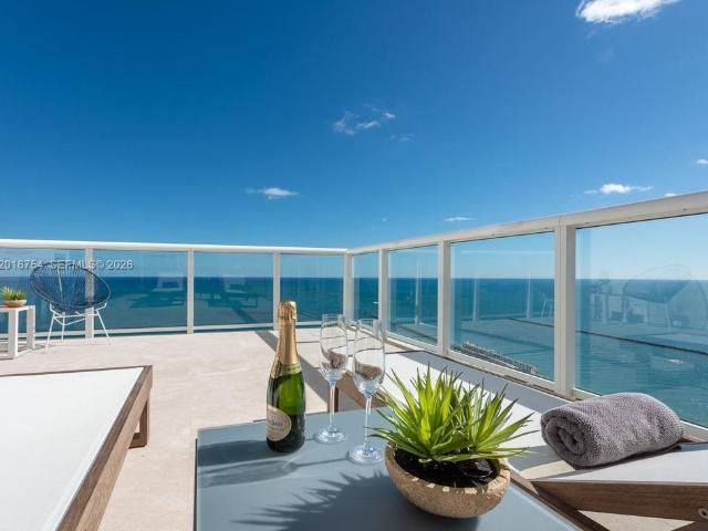 Luxury apartment complex for rent in Miami Beach, Florida