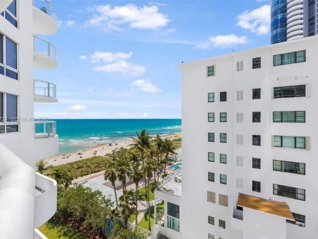 Luxury apartment complex for rent in Miami Beach, Florida