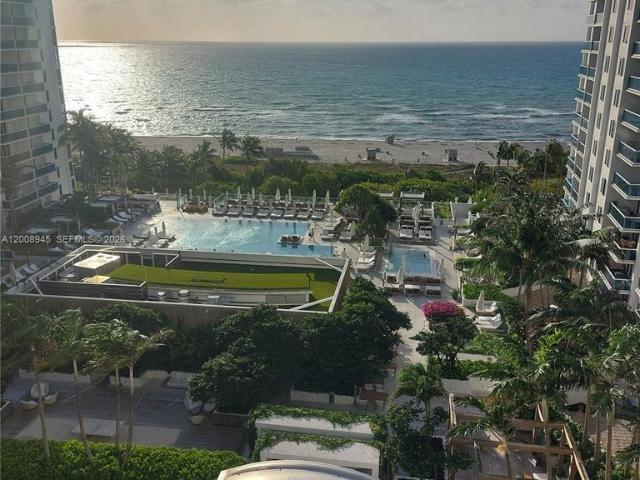 Luxury apartment complex for rent in Miami Beach, Florida