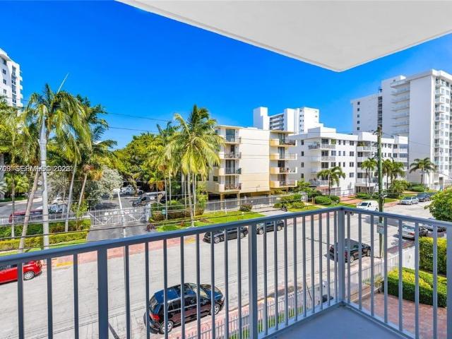 Luxury apartment complex for rent in Miami Beach, Florida