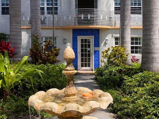 Luxury apartment complex for rent in Miami Beach, Florida