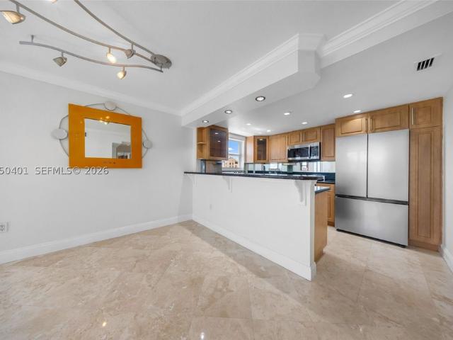 Luxury apartment complex for rent in Miami Beach, United States