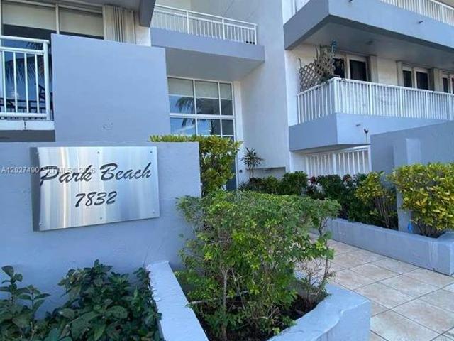 Luxury apartment complex for rent in Miami Beach, United States