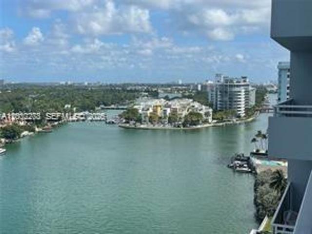Luxury apartment complex for rent in Miami Beach, United States