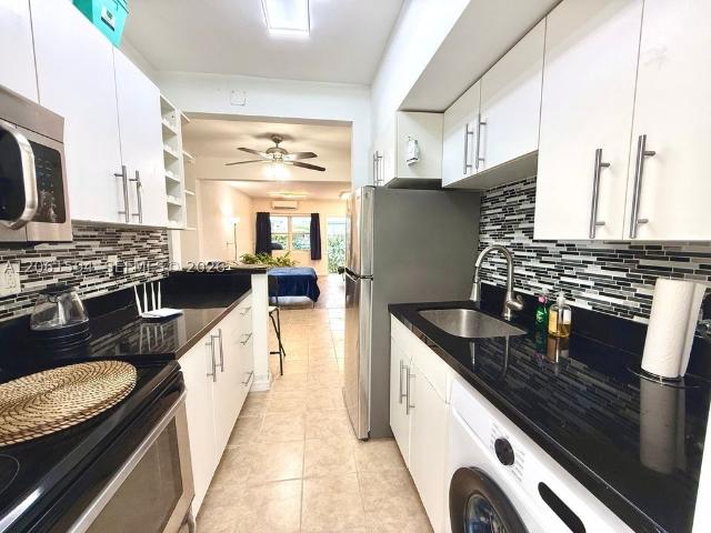 Luxury apartment complex for rent in Miami Beach, United States