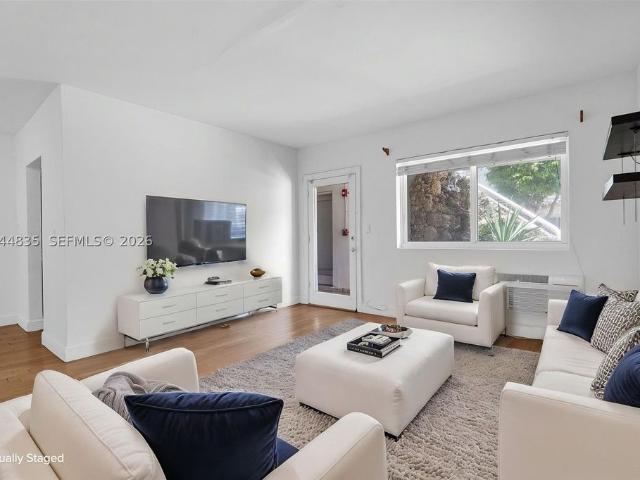 Luxury apartment complex for rent in Miami Beach, United States