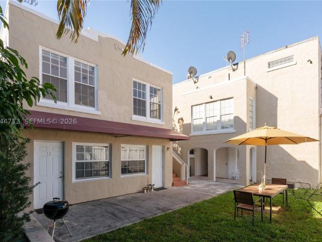 Luxury apartment complex for rent in Miami Beach, United States