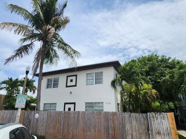 Luxury apartment complex for rent in Miami Beach, United States