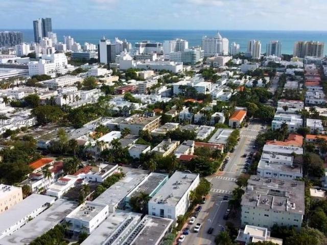 Luxury apartment complex for rent in Miami Beach, United States