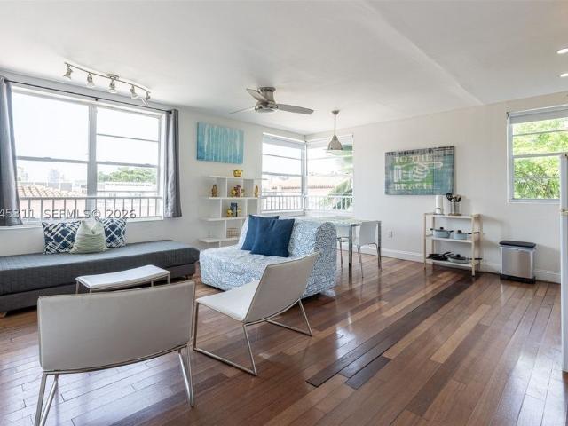 Luxury apartment complex for rent in Miami Beach, United States