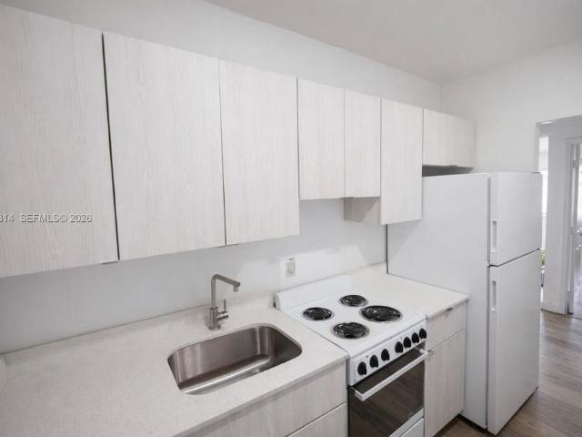 Luxury apartment complex for rent in Miami Beach, United States