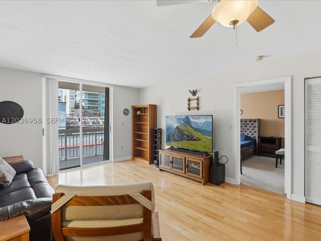 Luxury apartment complex for rent in Miami Beach, United States