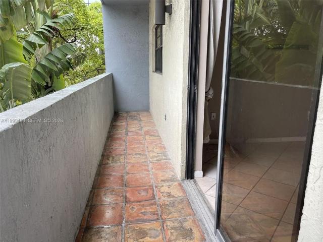 Luxury apartment complex for rent in Miami Beach, United States