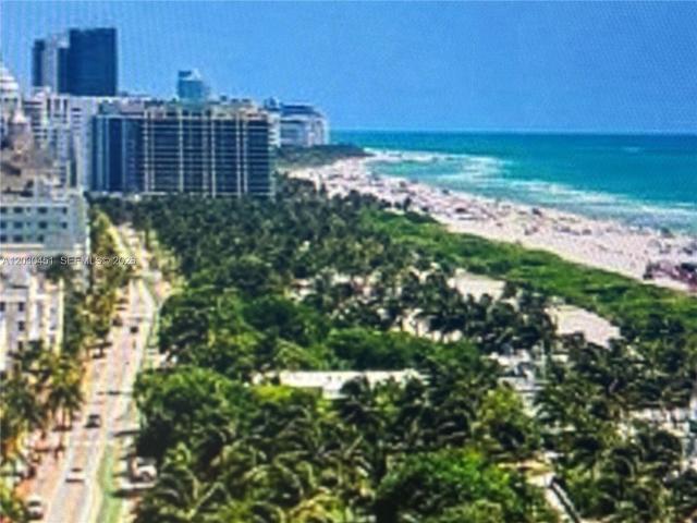 Luxury apartment complex for rent in Miami Beach, United States
