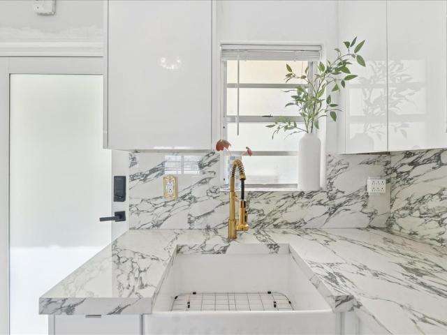 Luxury apartment complex for rent in Miami Beach, United States