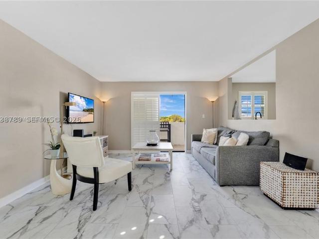 Luxury apartment complex for rent in Miami Beach, United States