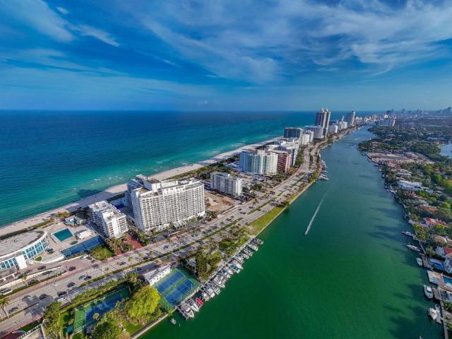 Luxury apartment complex for rent in Miami Beach, United States