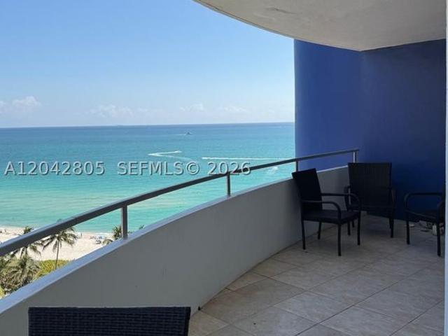 Luxury apartment complex for rent in Miami Beach, United States
