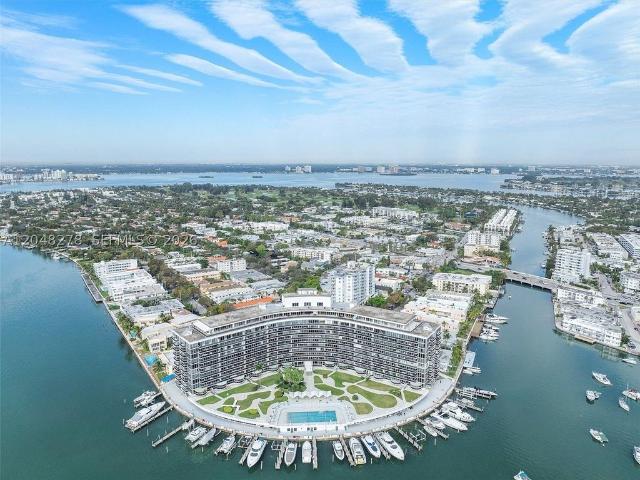 Luxury apartment complex for rent in Miami Beach, United States
