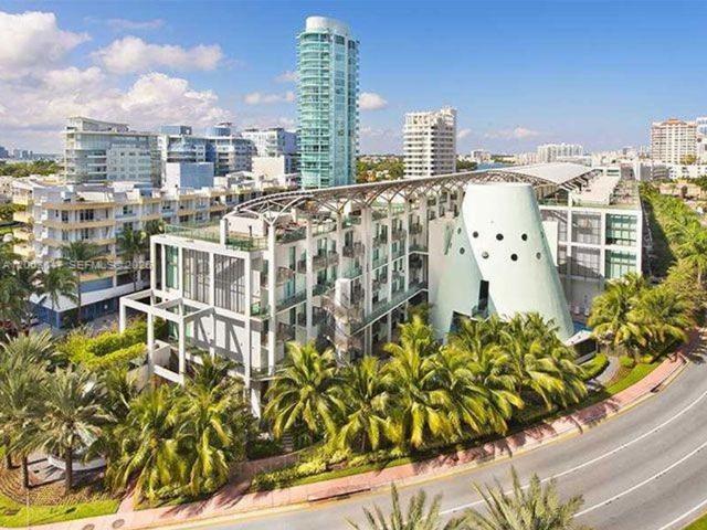 Luxury apartment complex for rent in Miami Beach, United States