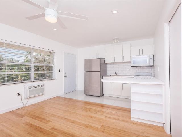 Luxury apartment complex for rent in Miami Beach, United States