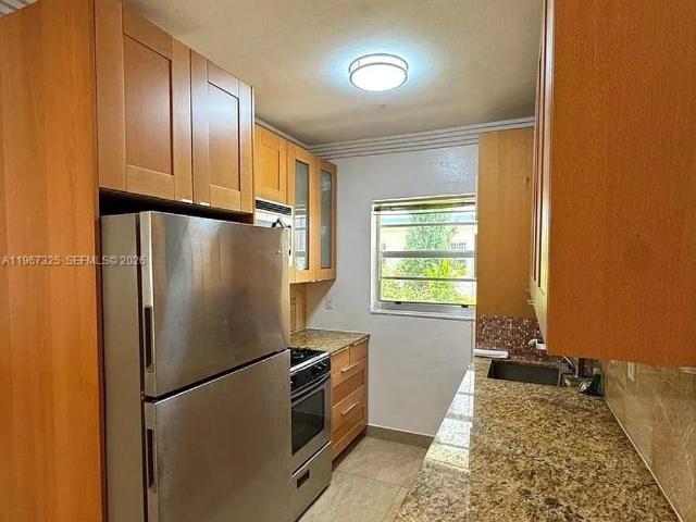 Luxury apartment complex for rent in Miami Beach, United States