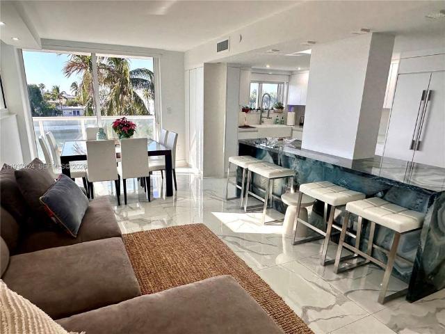 Luxury apartment complex for rent in Miami Beach, United States