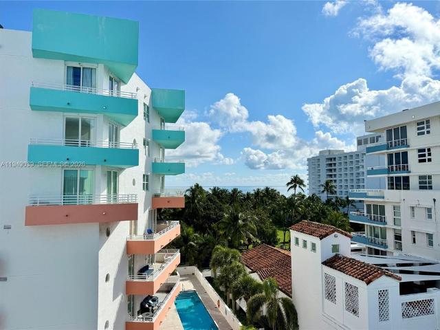 Luxury apartment complex for rent in Miami Beach, United States