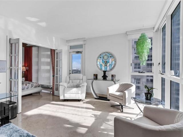 Luxury apartment complex for rent in Miami Beach, United States