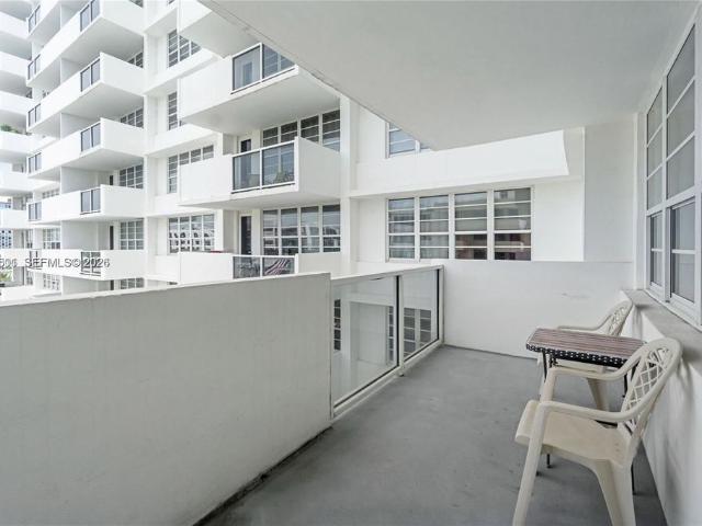 Luxury apartment complex for rent in Miami Beach, United States