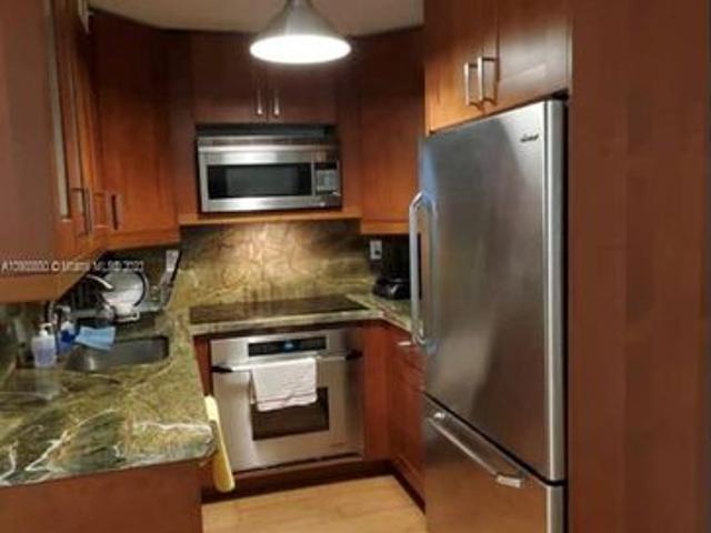 Luxury apartment complex for rent in Miami Beach, United States