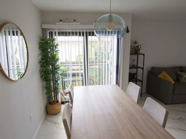 Luxury apartment complex for rent in Miami Beach, United States