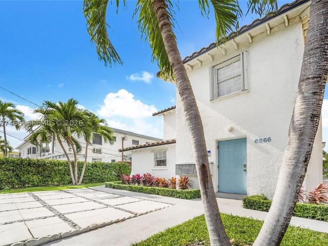 Luxury apartment complex for rent in Miami Beach, United States