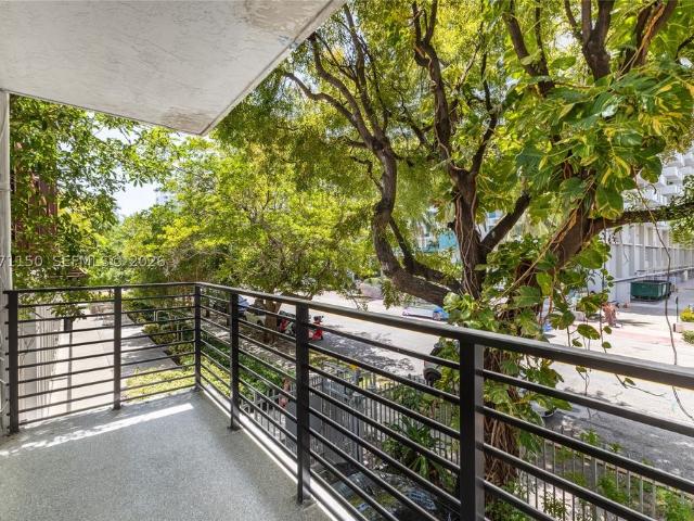 Luxury apartment complex for rent in Miami Beach, United States