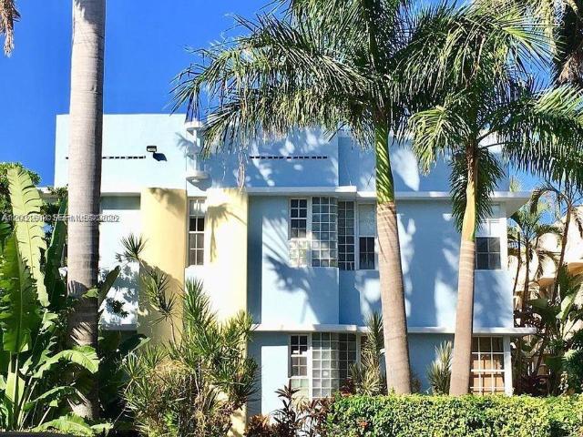 Luxury apartment complex for rent in Miami Beach, United States