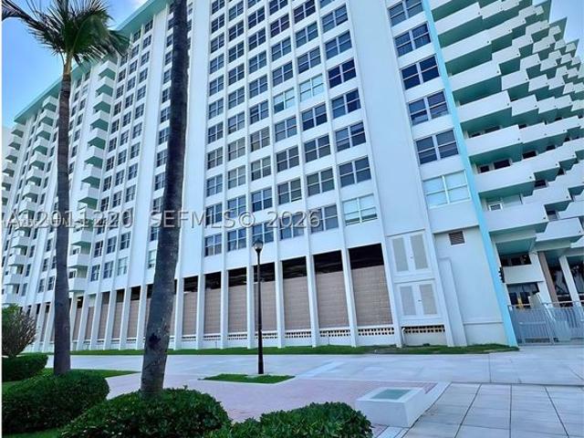 Luxury apartment complex for rent in Miami Beach, United States