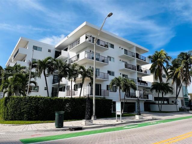 Luxury apartment complex for rent in Miami Beach, United States