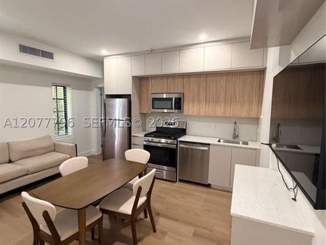 Luxury apartment complex for rent in Miami Beach, United States