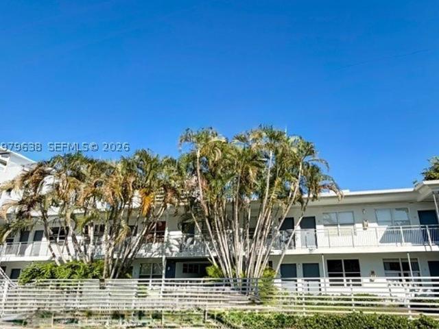 Luxury apartment complex for rent in Miami Beach, United States