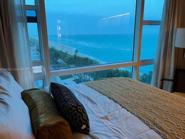 Luxury apartment complex for rent in Miami Beach, United States