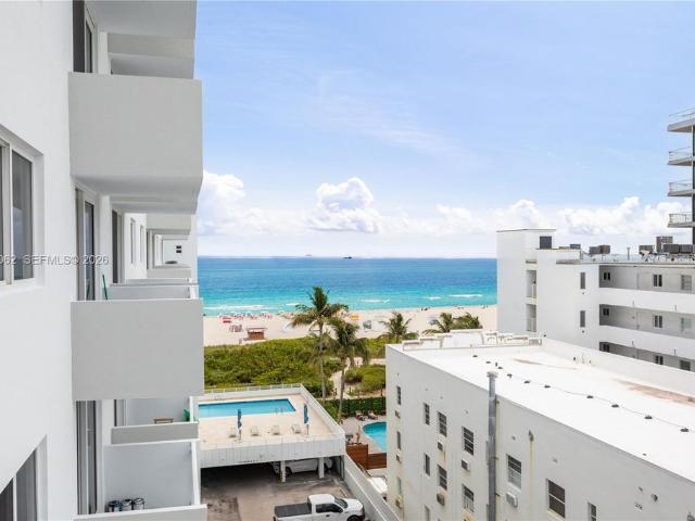 Luxury apartment complex for rent in Miami Beach, United States
