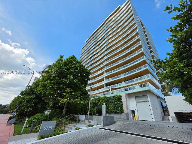 Luxury apartment complex for rent in Miami Beach, United States
