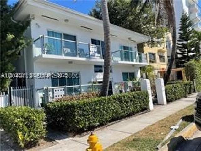 Luxury apartment complex for rent in Miami Beach, United States