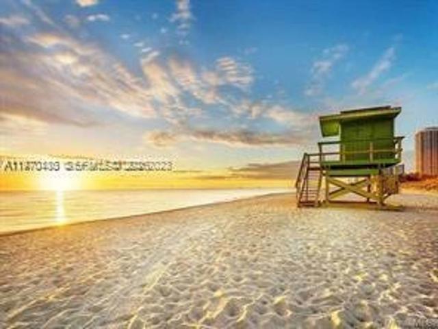 Luxury apartment complex for rent in Miami Beach, United States