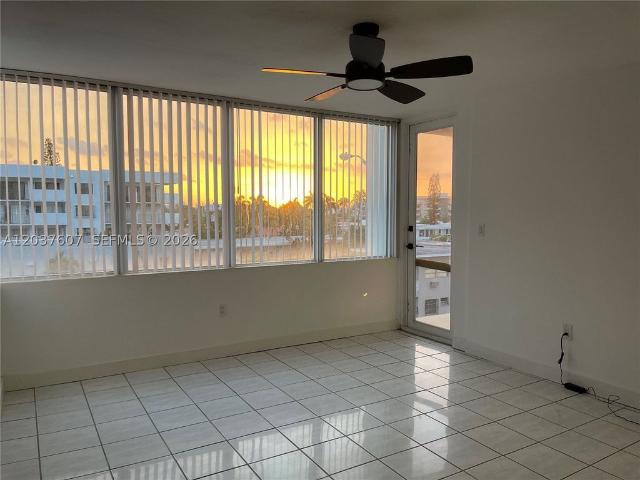 Luxury apartment complex for rent in Miami Beach, United States